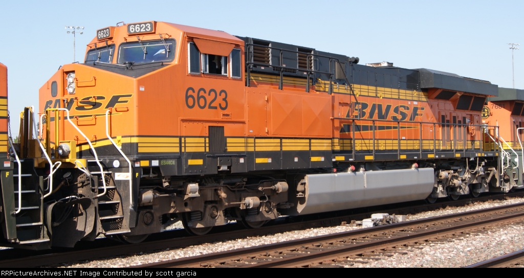 BNSF 6623